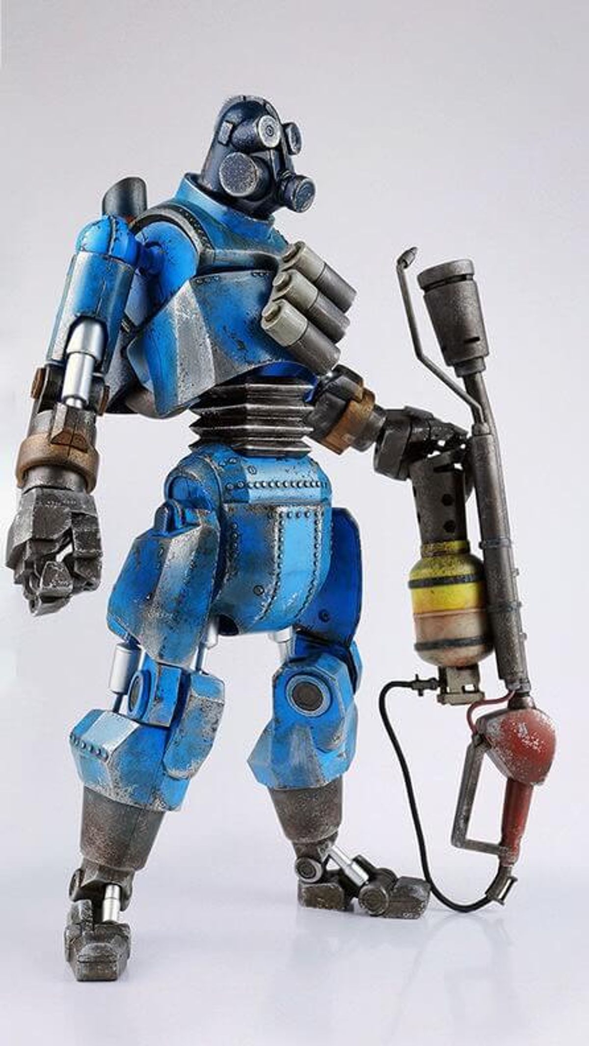 Blue Robot Pyro created by Ashley Wood, Valve