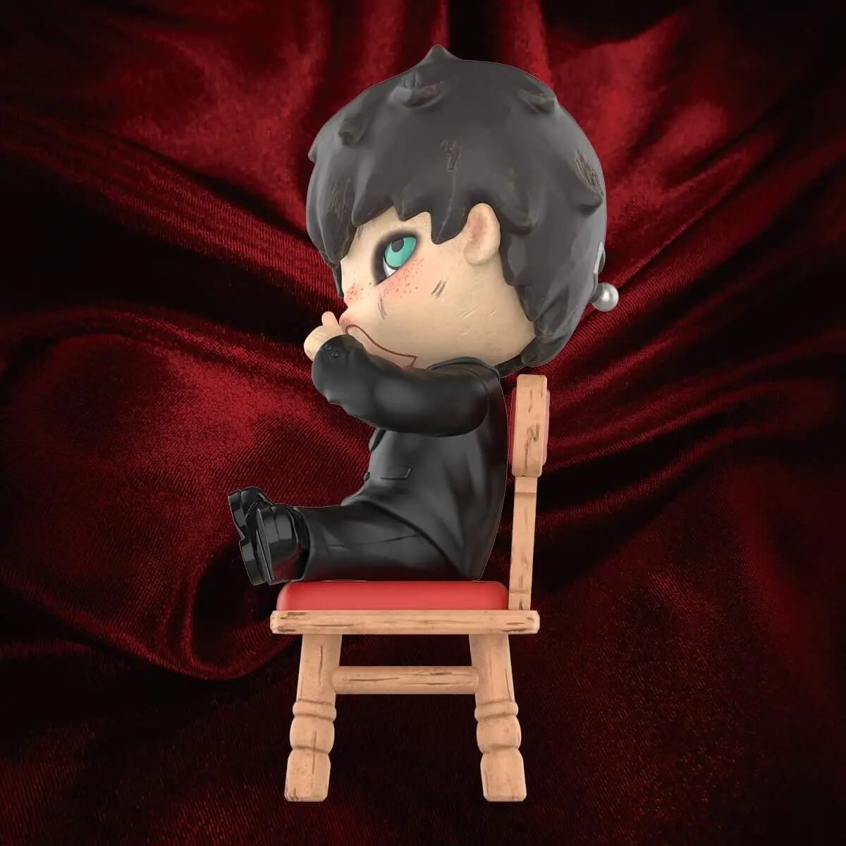 Hirono x Dead Silence Figure created by Lang Studio