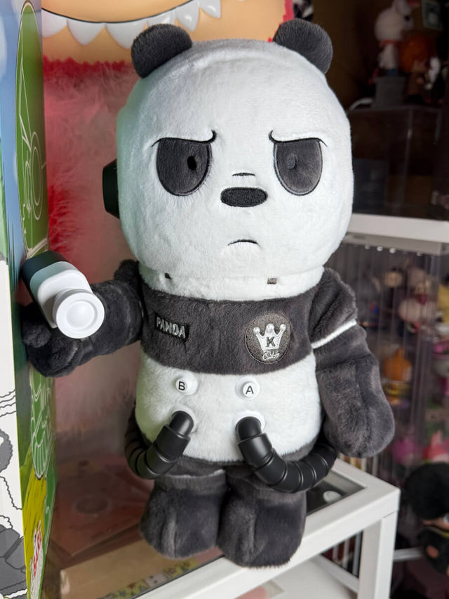 Mega Space Molly 400% We Bare Bears Panda created by Kenny Wong
