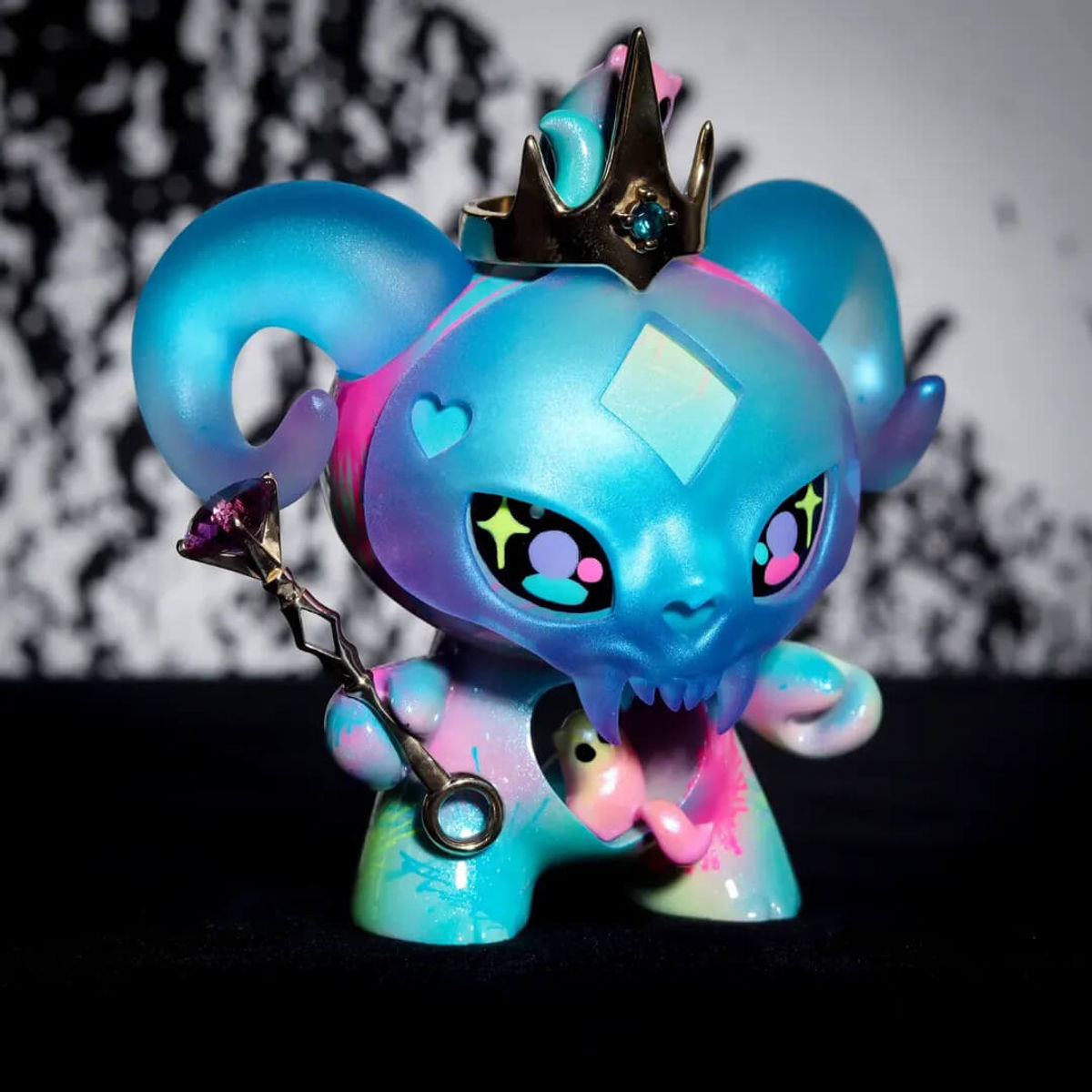 Queen WNDGO created by Fluff Riot (Kristy Kitsune)