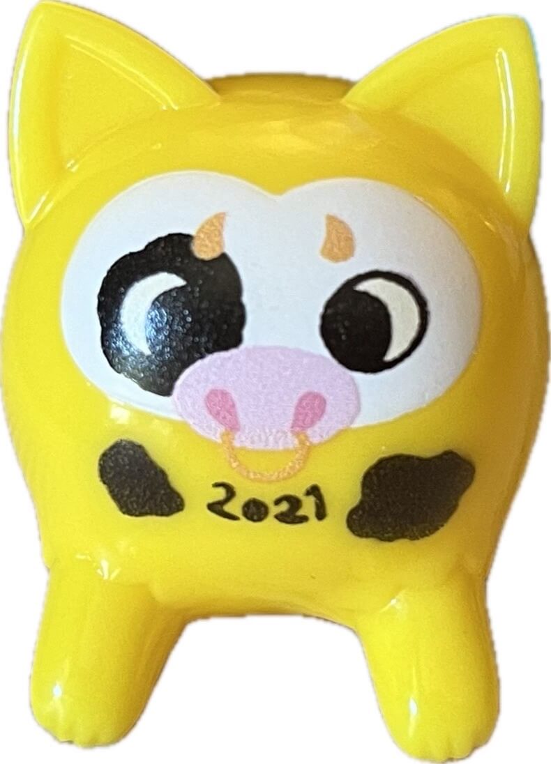 Yellow Cow Cat Daruma created by Konatsu Koizumi