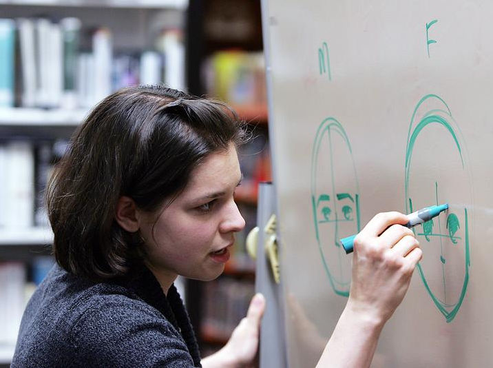 Veronica Fish · Artist