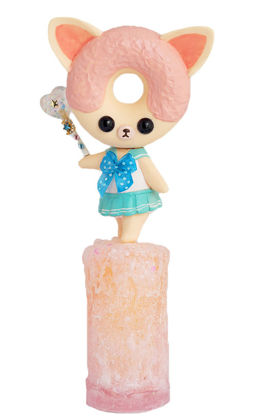 Magical Girl Donut Cat (NYCC '16) created by Eimi Takano