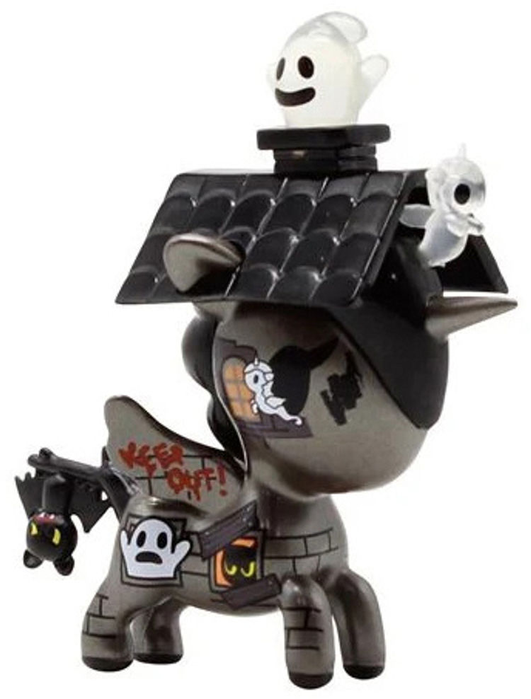 Maxilla Unicorno created by Tokidoki (Simone Legno)